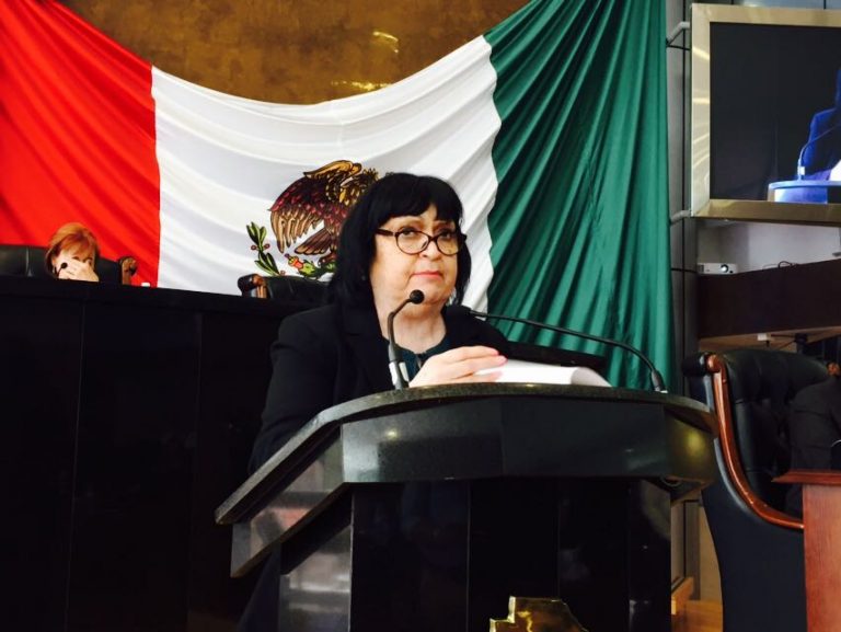 GOBERNADOR TIENE MÁS VACACIONES QUE UN TRABAJADOR CON 20 AÑOS DE ...