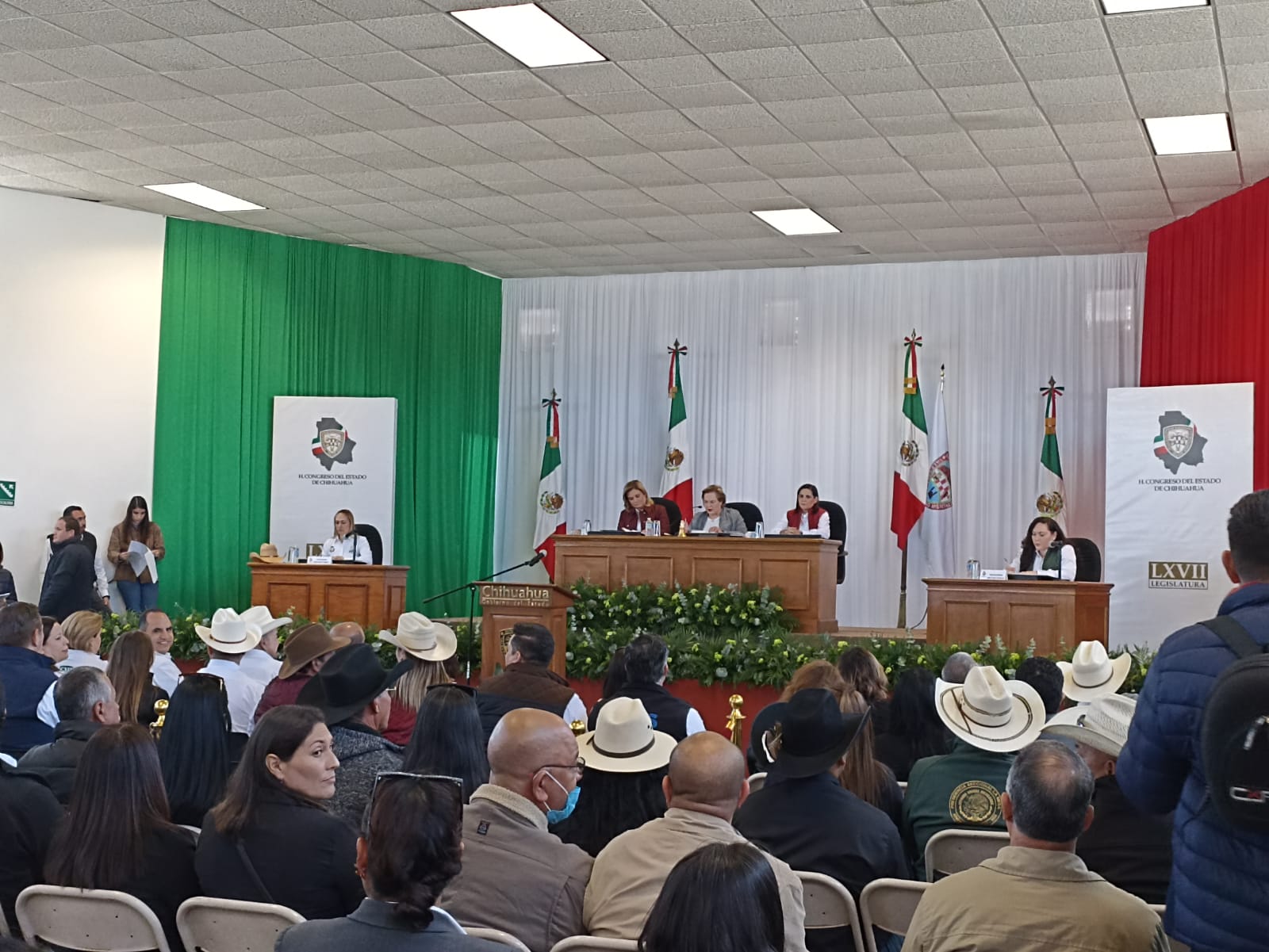 SESIONA CONGRESO DEL ESTADO EN CUCHILLO PARADO EN UN ANIVERSARIO MÁS DE ...